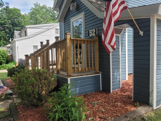 52 W Bacon Street