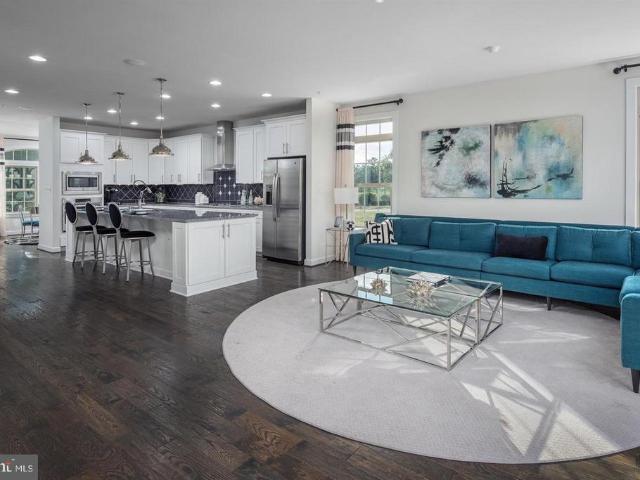 52 Wedge Way # 6