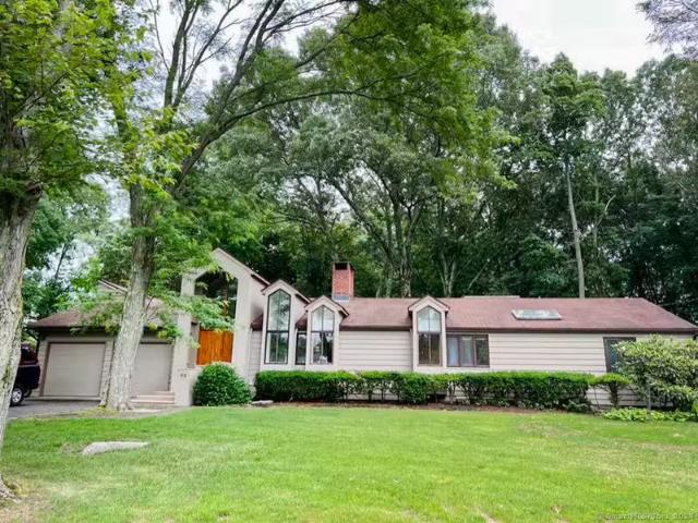 52 Wellington Dr, Orange, CT 06477 MLS #24091550