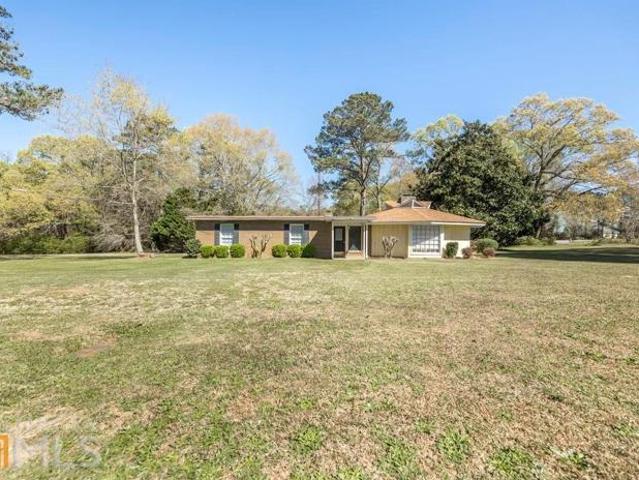 52 Winter Ln, Fort Valley, GA 31030