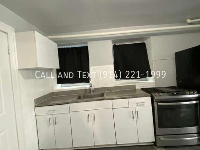 52 William St Yonkers, NY 10701 Apt 1 Call/PM: 914 221 1999