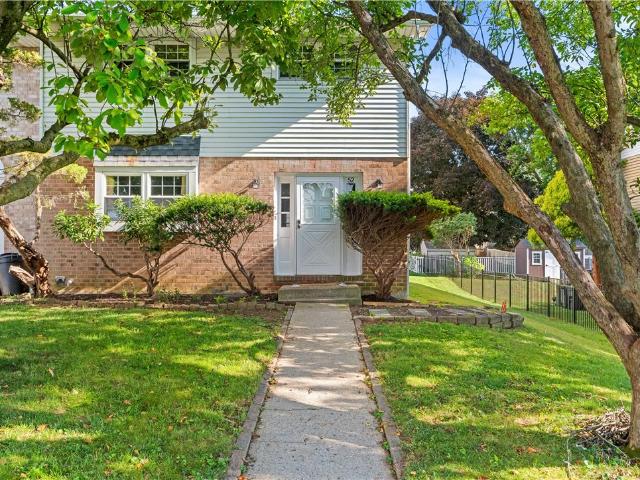 52 Willow Street