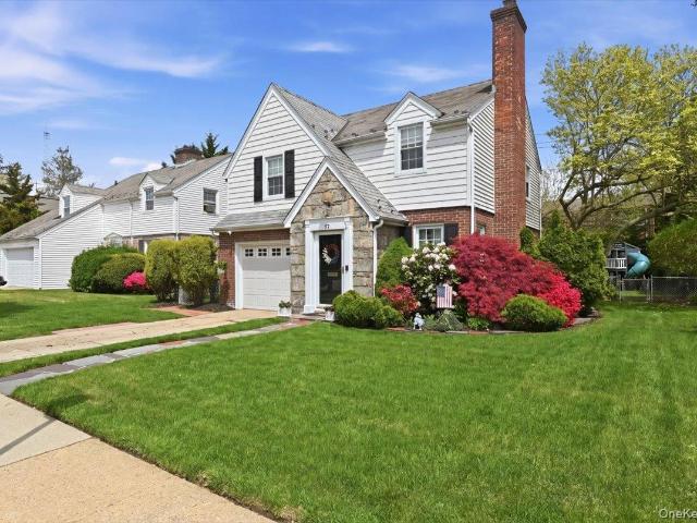 52 Wisteria Avenue