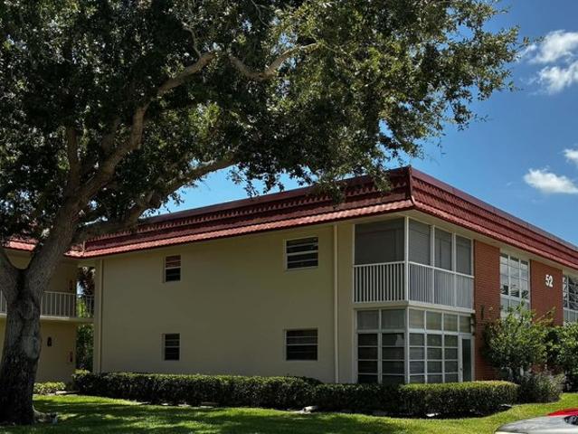 52 Woodland Dr Apt 103, Vero Beach, FL 32962
