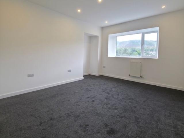 52 Ystrad Road, Ton Pentre CF41, 1 bed flat to rent, £625 pcm | PrimeLocation