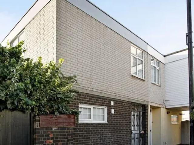 52 Alpha Grove, London, E14 8LH, United Kingdom | 3 bed townhouse for rent #167580400 | Rentberry