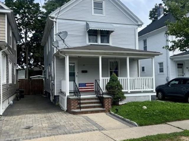52 Bank St, Red Bank, NJ 07701