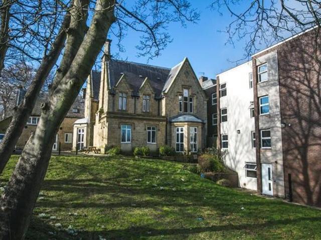 52 Bedroom Shared Living/roommate North Yorkshire North Yorkshire LS99379074