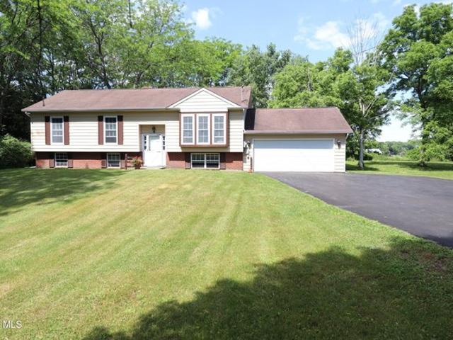 52 Biechman Rd, Ravena, NY 12143