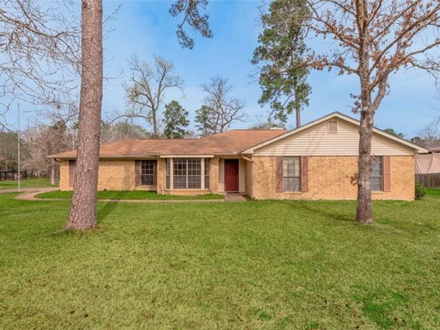 52 Briar Meadow St, Huntsville, TX 77320