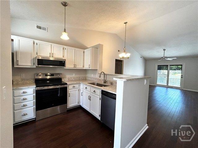 52 Bull River Bluff Dr, Savannah, GA 31410