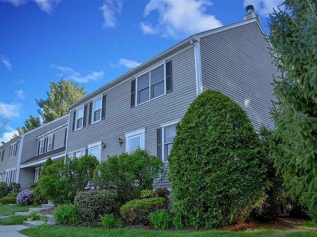 52 Cadogan Way, Nashua, NH 03062