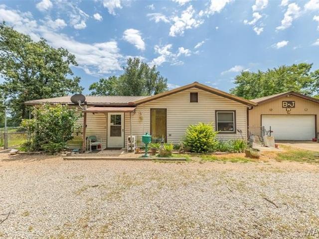 52 Carter 315, Ellsinore, MO 63937