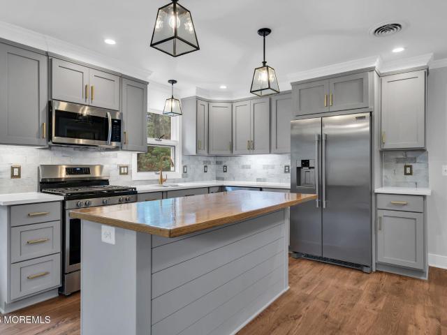 52 Castleton Drive