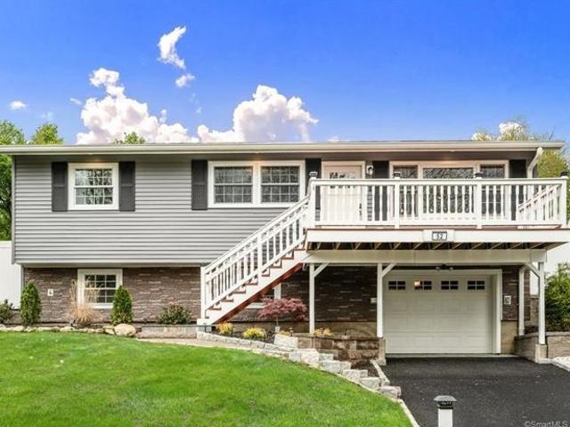 52 Cedar Dr, Danbury, CT 06811
