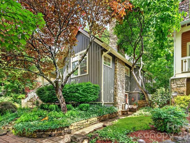 52 Cheshire Drive