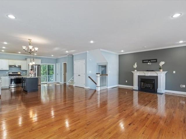52 Compass Pt Unit 52, North Andover, MA 01845