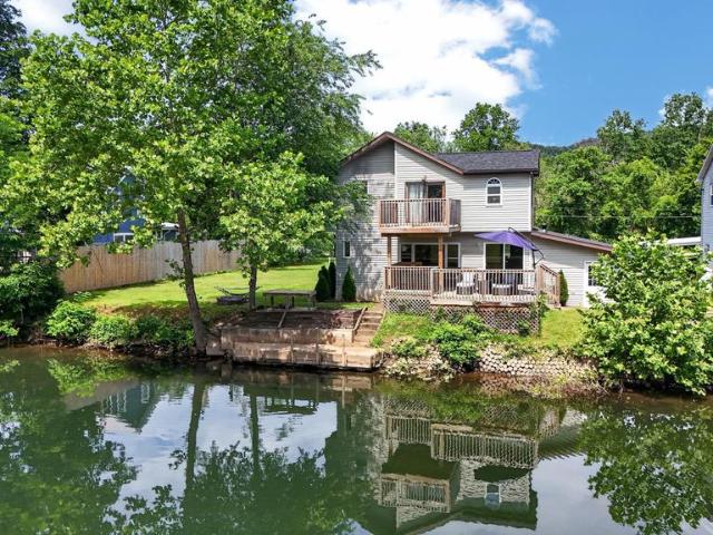 52 Cottage Lane