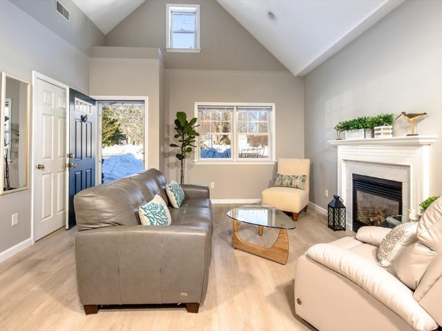 52 County Rd, Unit 9, Mattapoisett, MA 02739 | MLS #73473 | Compass