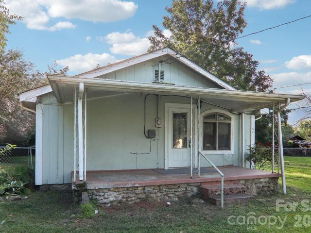 52 Clay Street