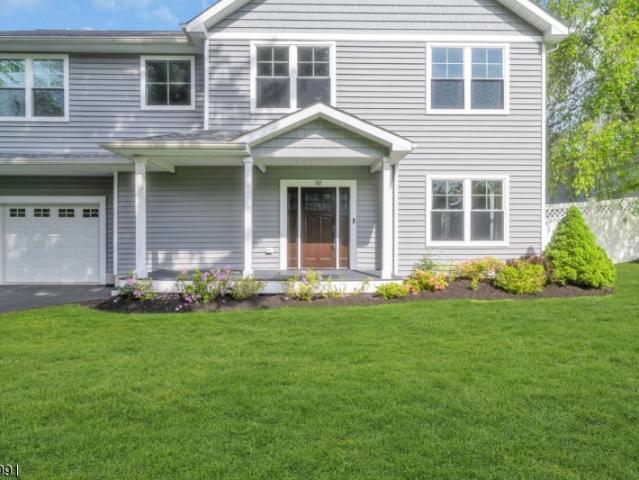 52 Clearmont Ave