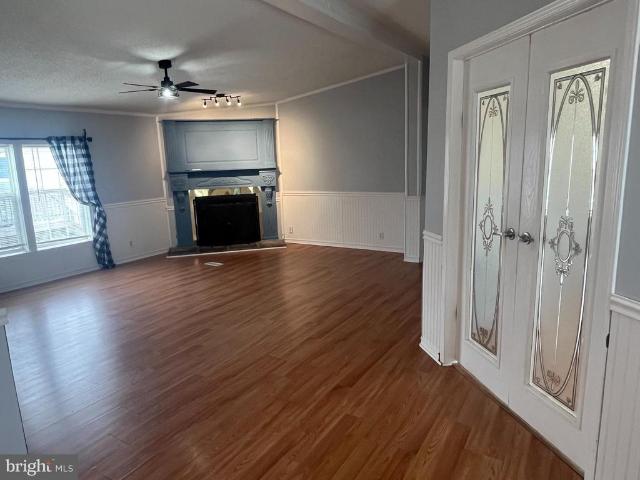52 Crown Ct