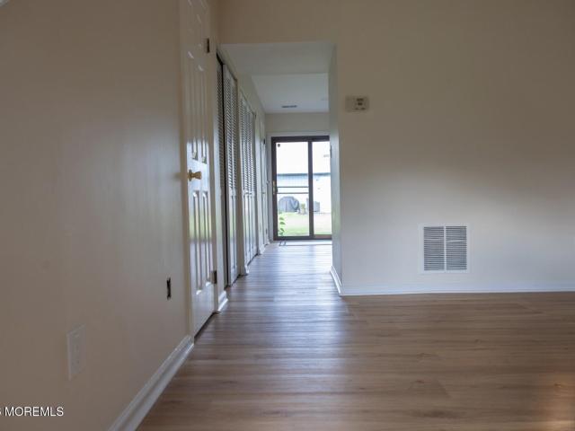 52 Creek rd