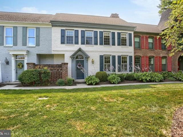 52 Devonshire Sq, Mechanicsburg, PA 17050