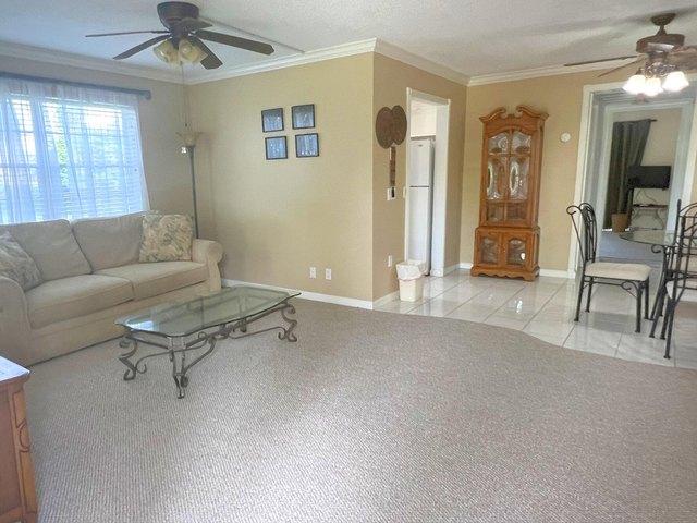 52 Dorchester C, West Palm Beach, FL 33417
