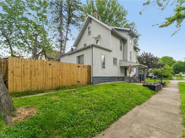 52 E Brookside Avenue