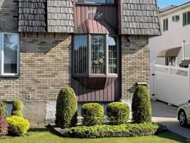 52 E Reading Ave, Staten Island, NY 10308
