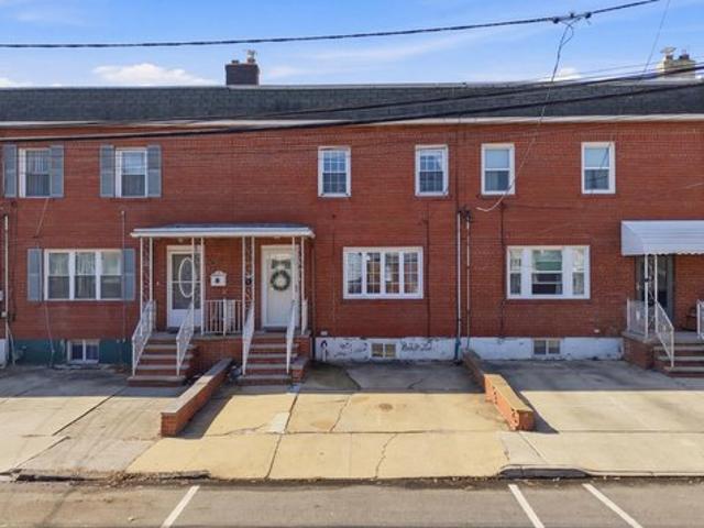 52 E 14th St, Bayonne, NJ 07002