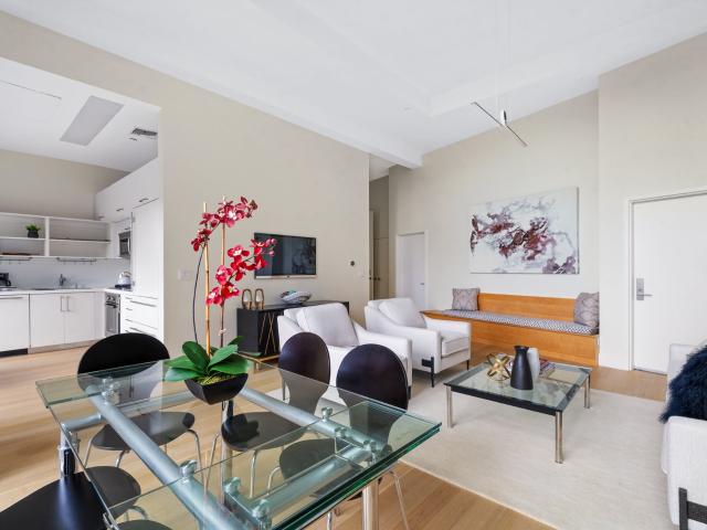 52 E 4TH Street 10