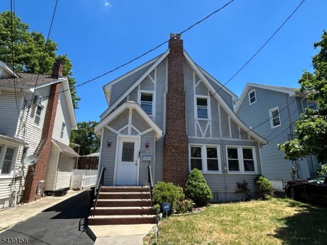52 Fairway Ave