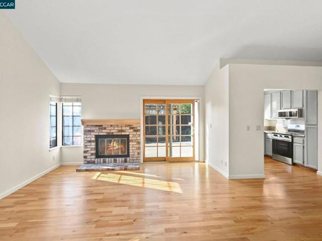 52 Garden View Ln