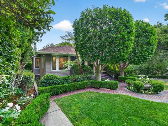 52 Hernandez Avenue