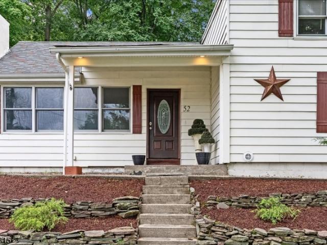 52 Hilltop Trl