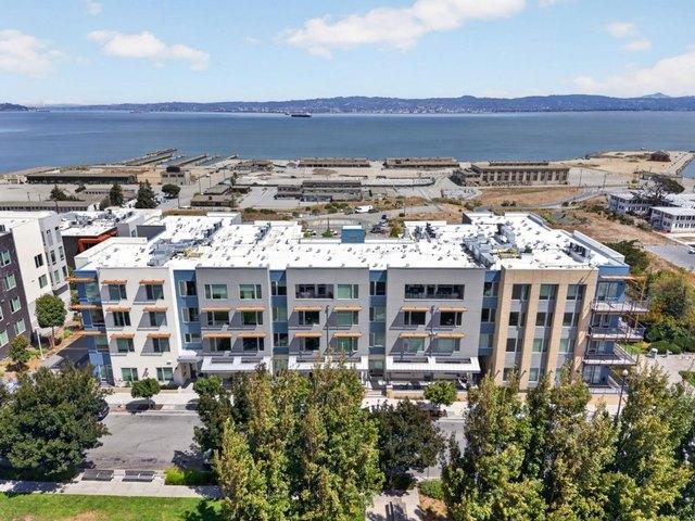 52 Innes Ct Apt 202, San Francisco, CA 94124