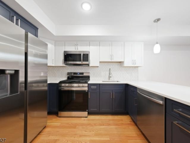 52 James St Unit 2