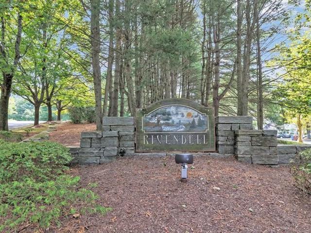 52 Katherine Ct Unit 52, Shelton, CT 06484