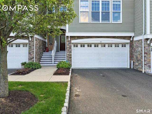 52 Lawrence Ave 52, Danbury, CT