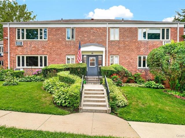 52 Lawrence Dr Apt D, White Plains, NY 10603
