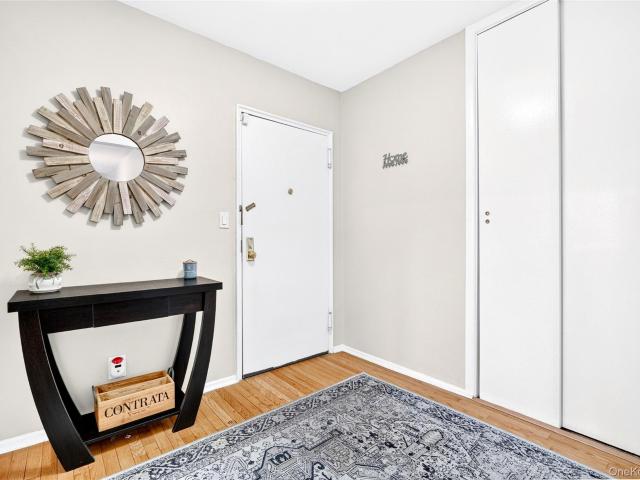 52 Lawrence Drive D