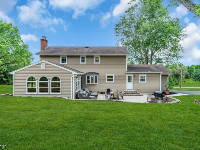 52 Lazy Brook Rd