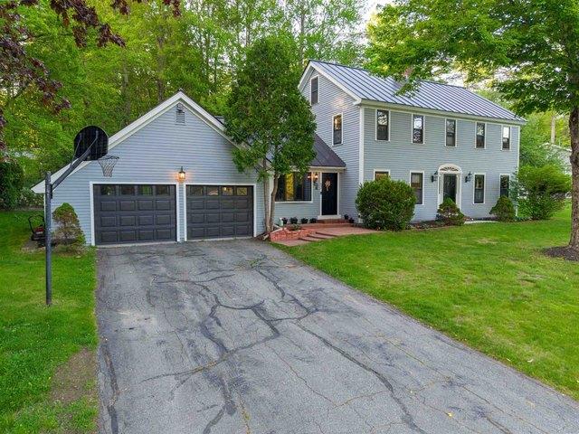 52 Ledgewood Rd, Claremont, NH 03743