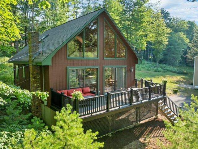 52 Leeward Shores Rd, Moultonborough, NH 03254