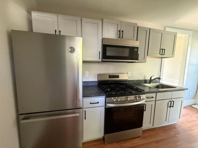 52 Lincoln Street # C