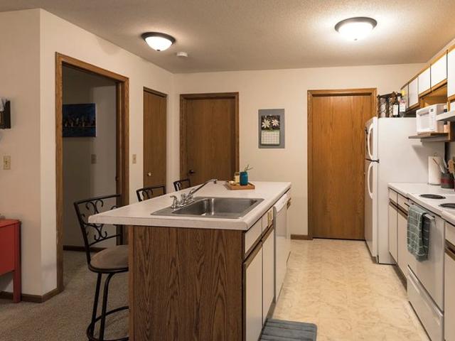 52 Links Ln, Winona, MN 55987