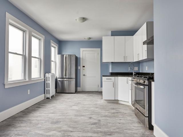 52 Mansfield St, Unit 2B, Somerville, MA 02143 | MLS #73485 | Compass
