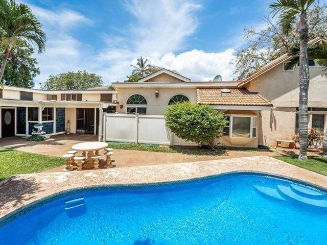 52 Ohukai Rd, Kihei, HI 96753